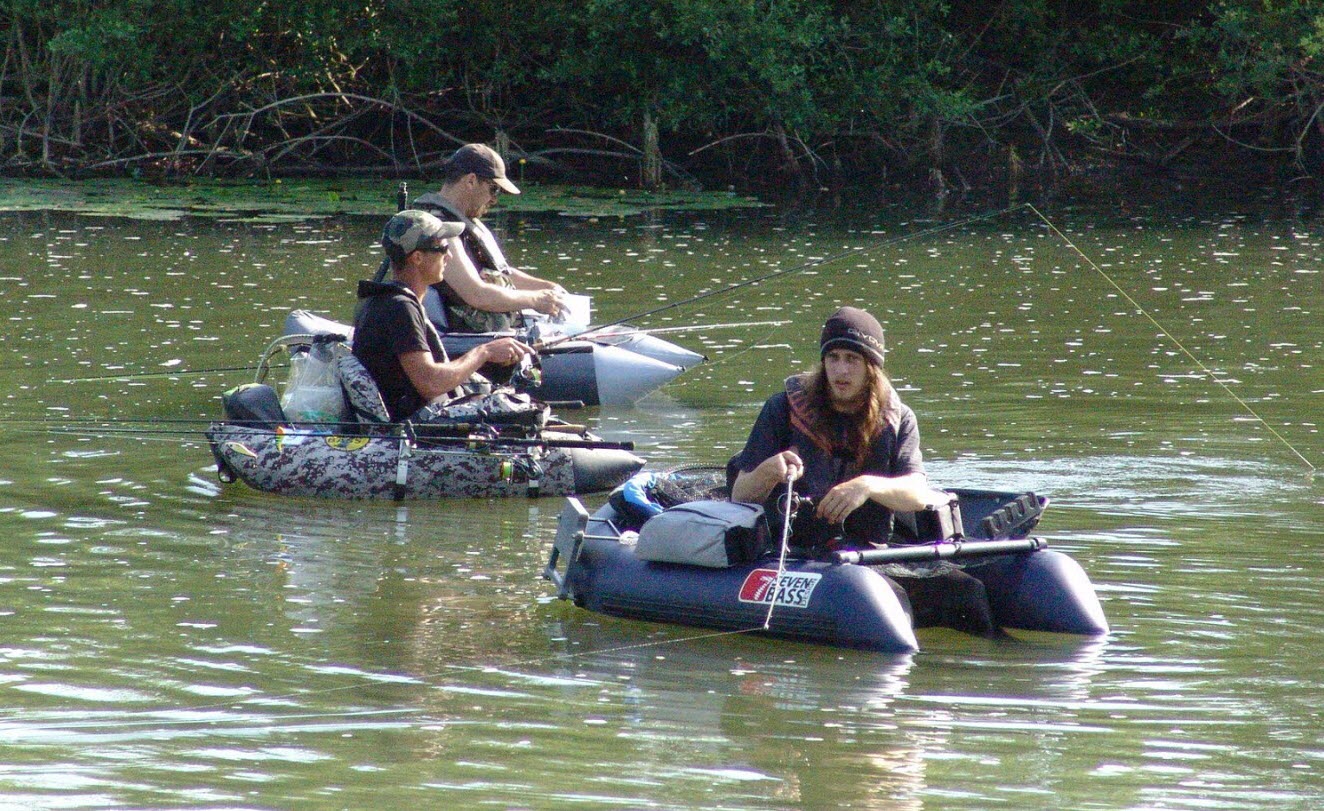 Quel équipement est obligatoire pour le float tube ? - La Petite Revue